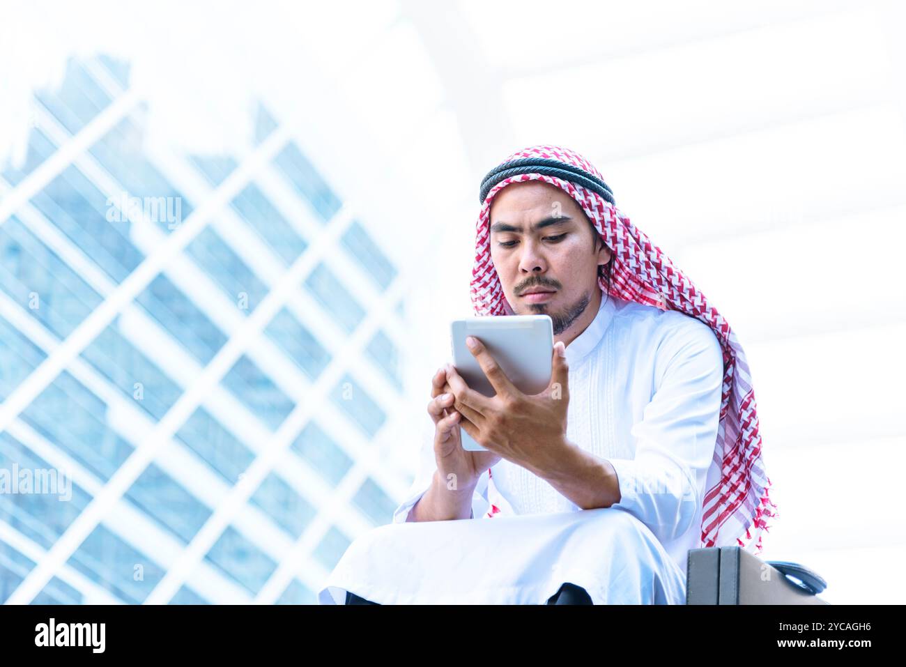 Islamic man using smartphones app organize schedule agenda focus on ...