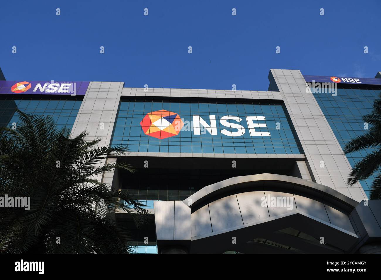 Nse building hi-res stock photography and images - Alamy