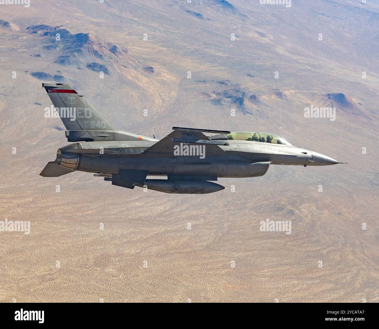 Edwards AFB F-16D 90-840 flies over the high desert of Southern ...