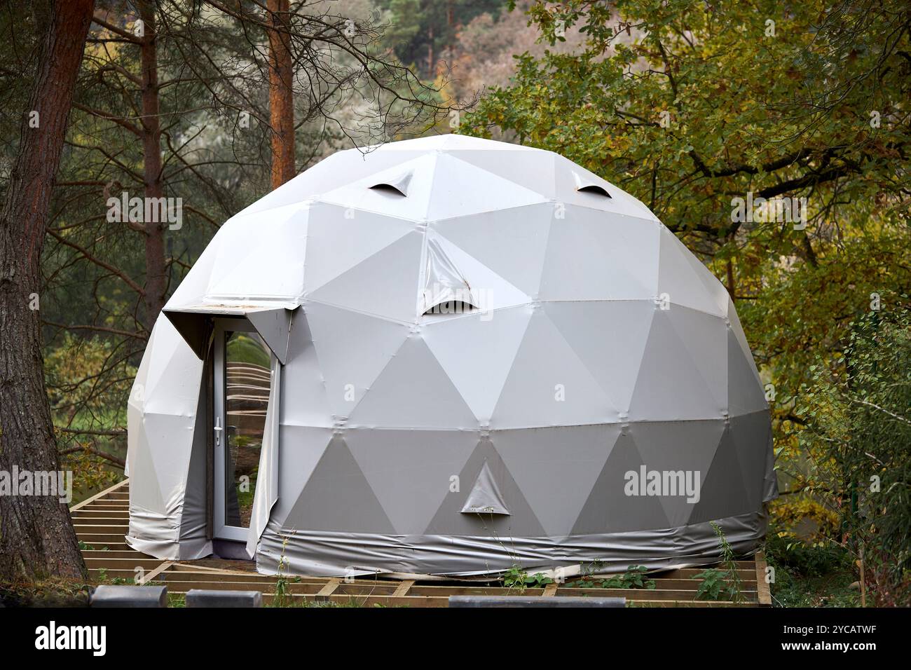 Geodesic dome is a hemispherical thin-shell structure lattice shell ...