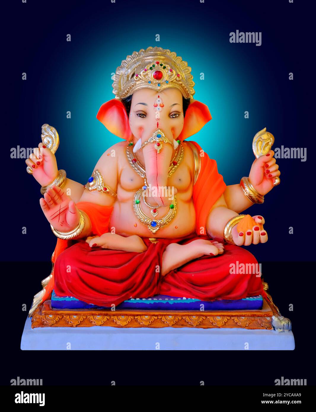 Ganesh sculpture, Lord Ganpati, Ganesha on Blue Background, Ganpati ...