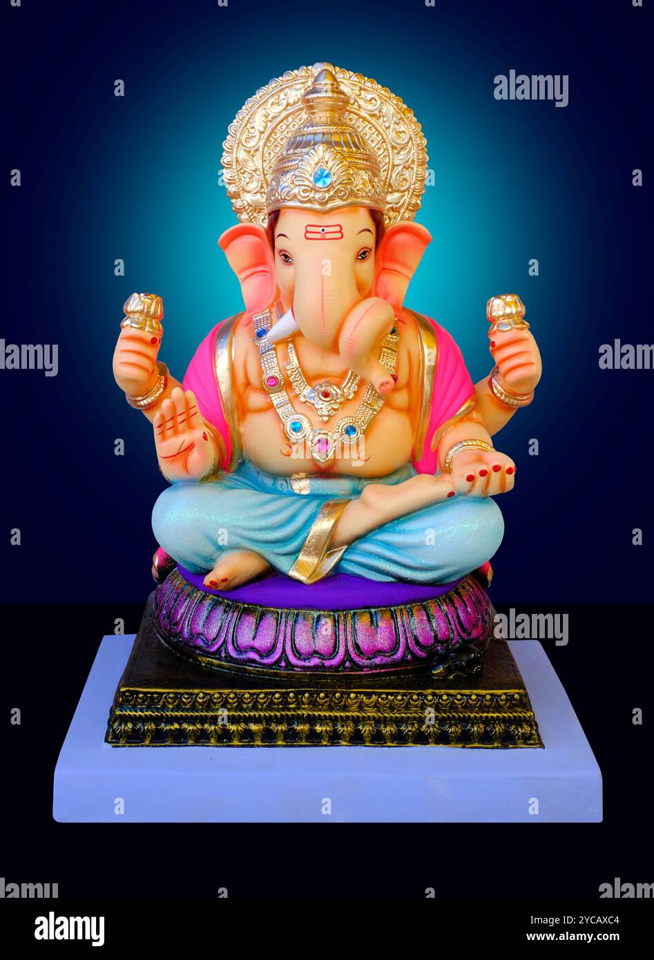 Ganesh sculpture, Lord Ganpati, Ganesha on Blue Background, Ganpati ...