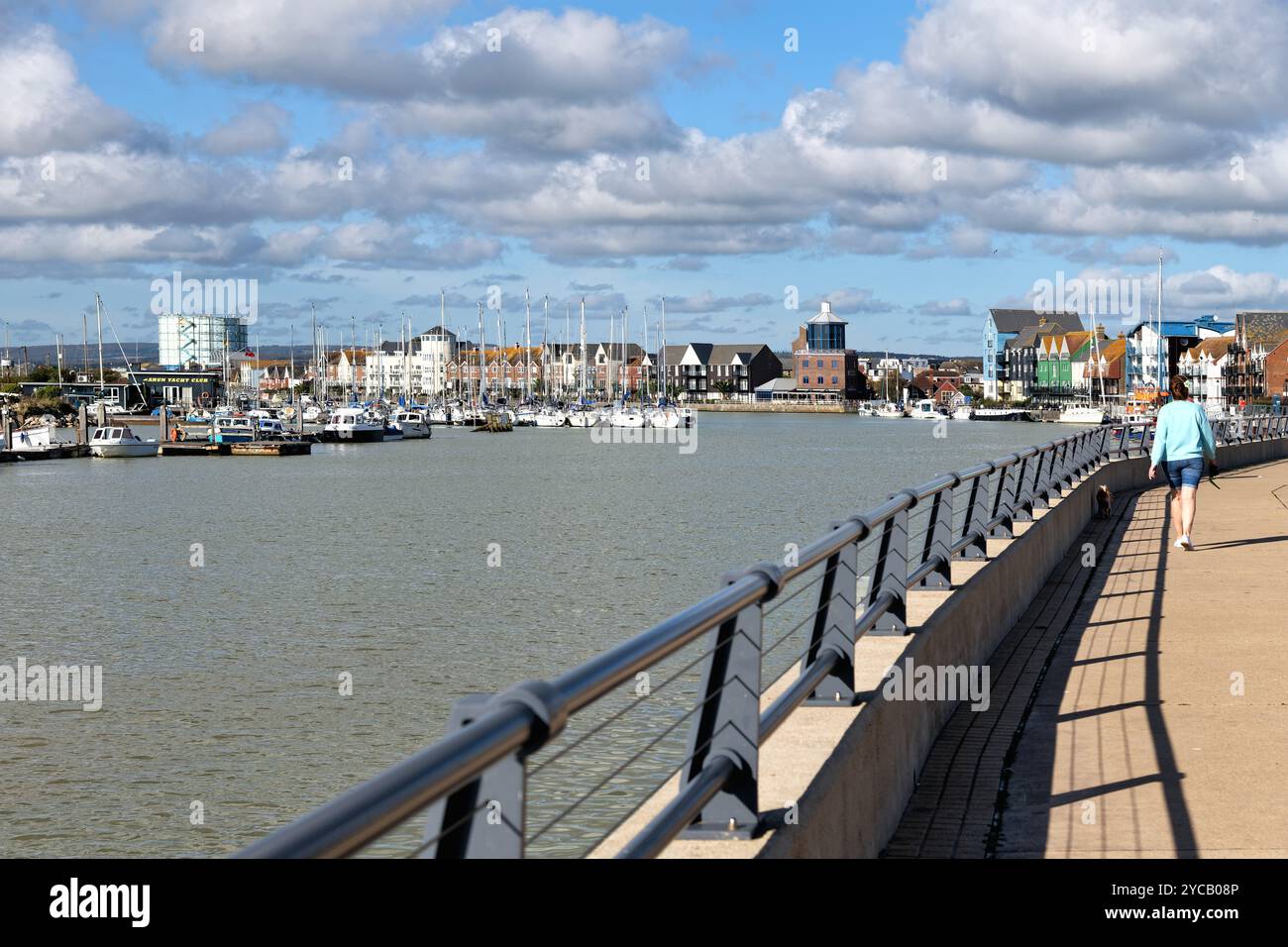 The River Arun and waterfront at Littlehampton on a sunny autumnal day ...