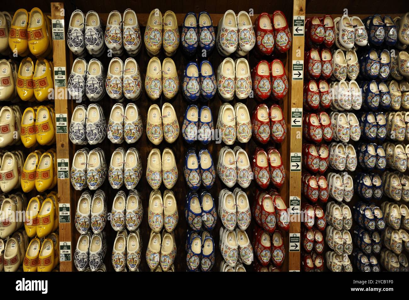 Artisanal clogs hi-res stock photography and images - Alamy