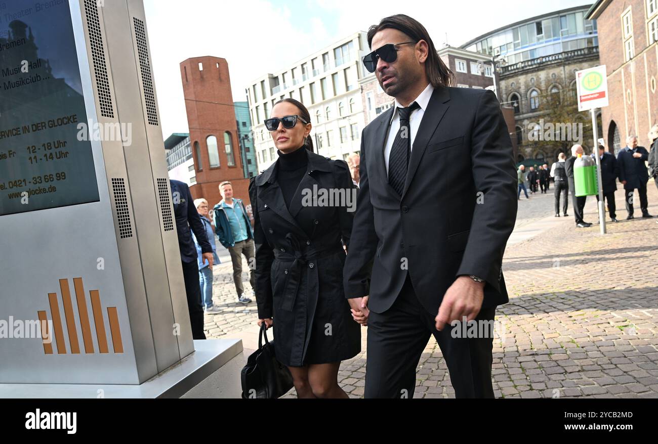 Bremen, Germany. 22nd Oct, 2024. Tim Wiese, former Werder goalkeeper ...