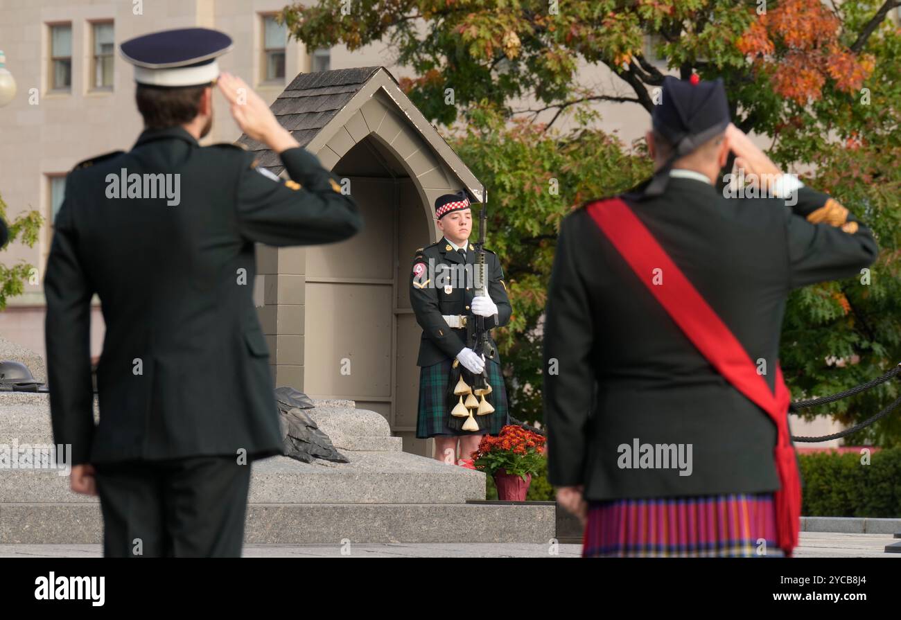 Members of the Canadian Forces salute as Argyll and Sutherland ...