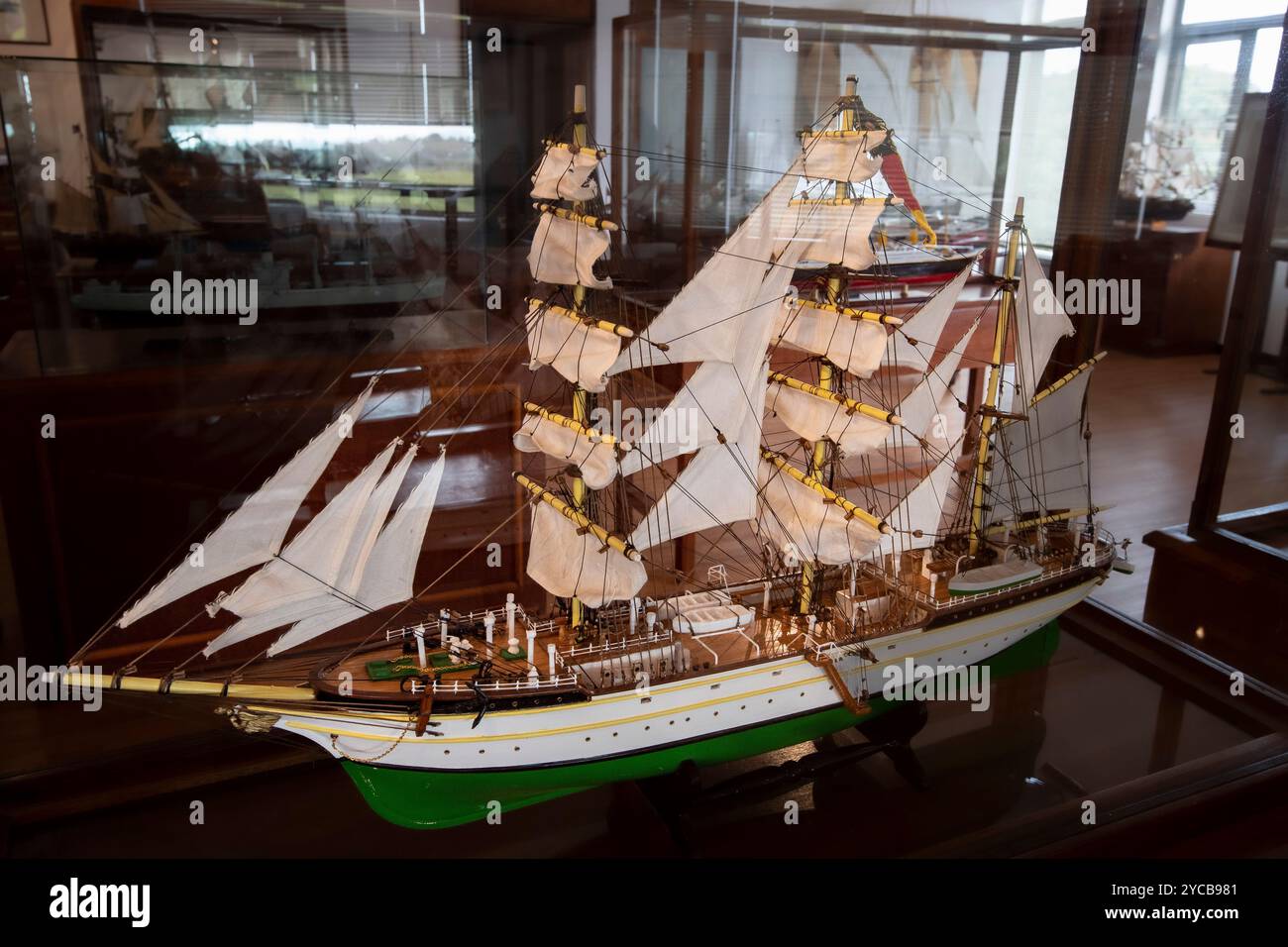 "true-to-original ship models, exhibition, sale, workshop, ""Historic ...