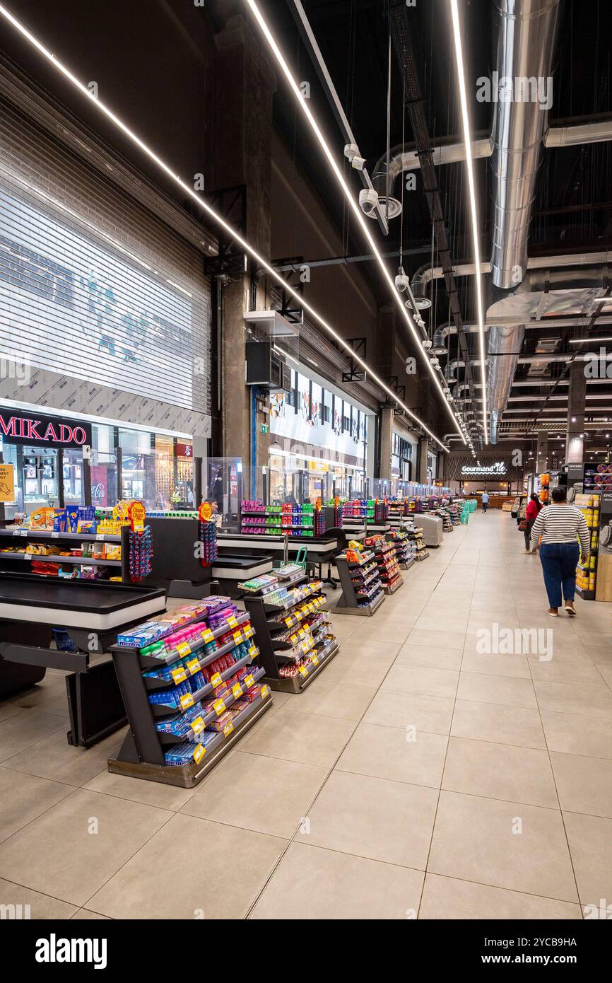 Winners supermarket, 30 checkouts, Tribeca Mall, shopping center, huge ...