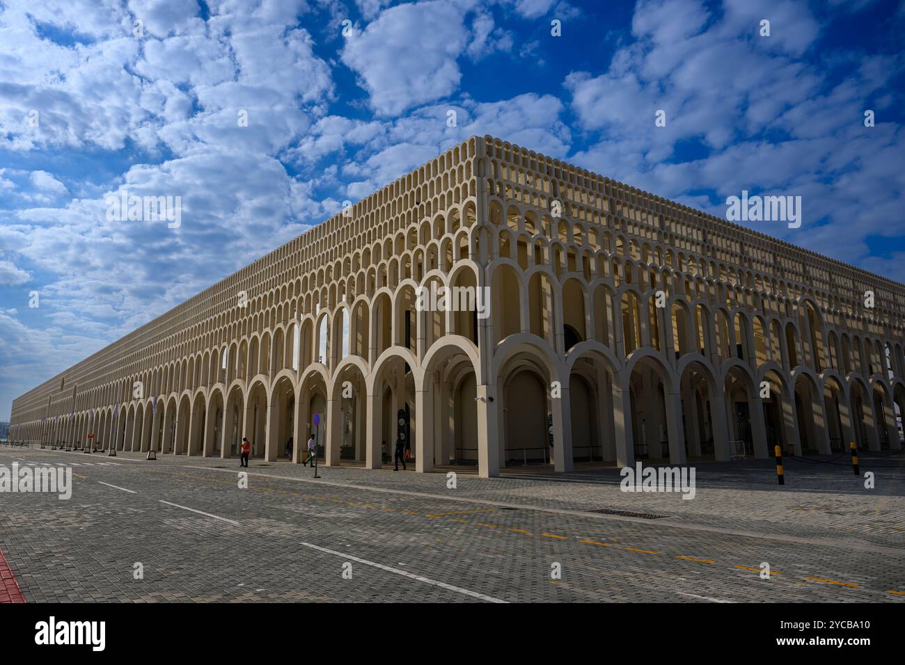 Doha port hi-res stock photography and images - Alamy
