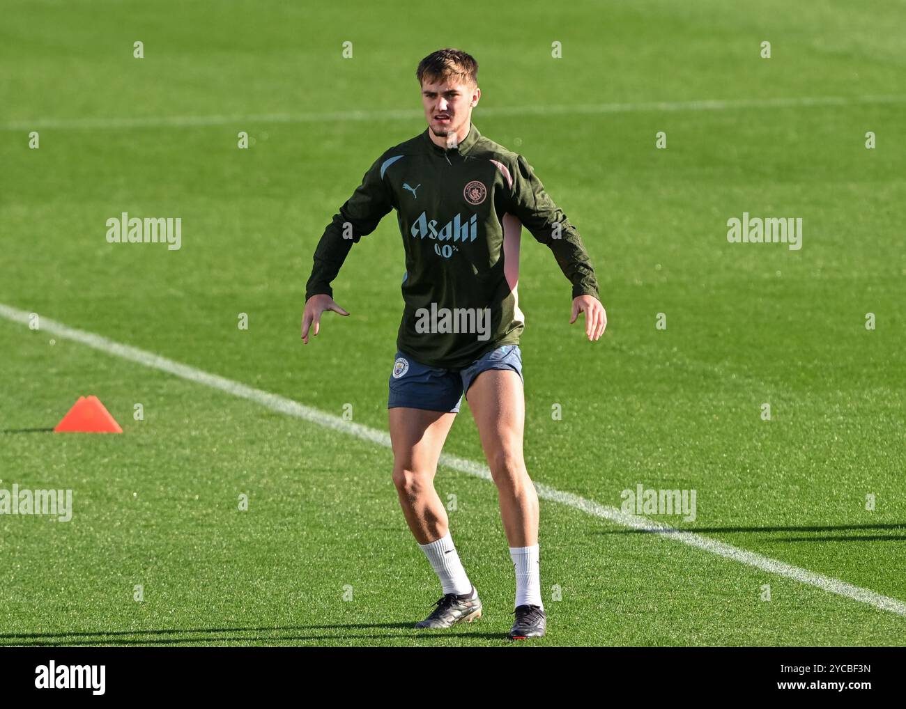 Jacob Wright of Manchester City during the Manchester City UEFA ...