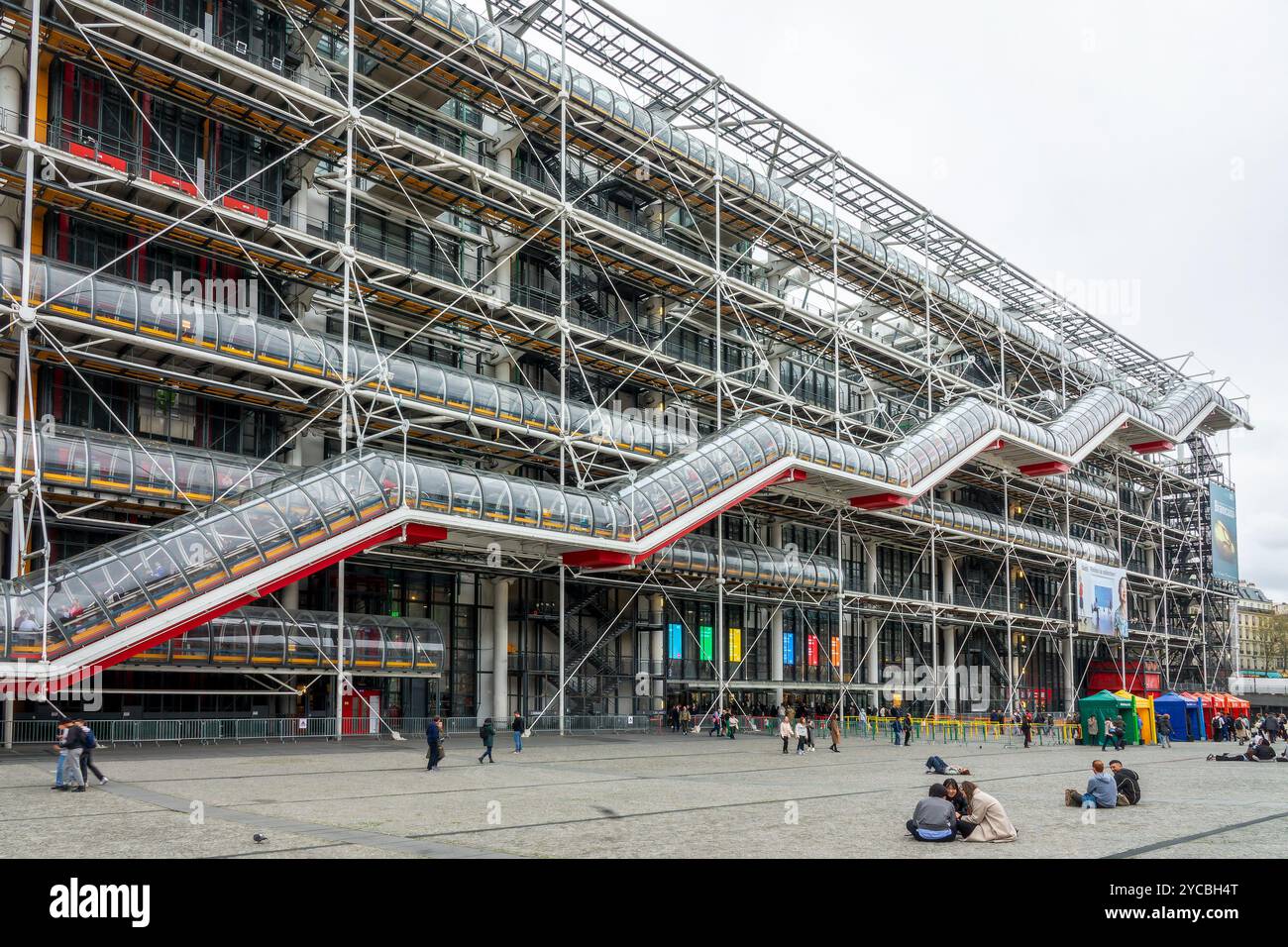 Exterior of Centre Pompidou (or Beaubourg) building, inside-out modern ...