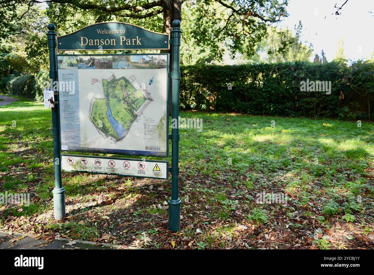 Sign at the entrance to Danson Park, London Borough of Bexley Stock ...