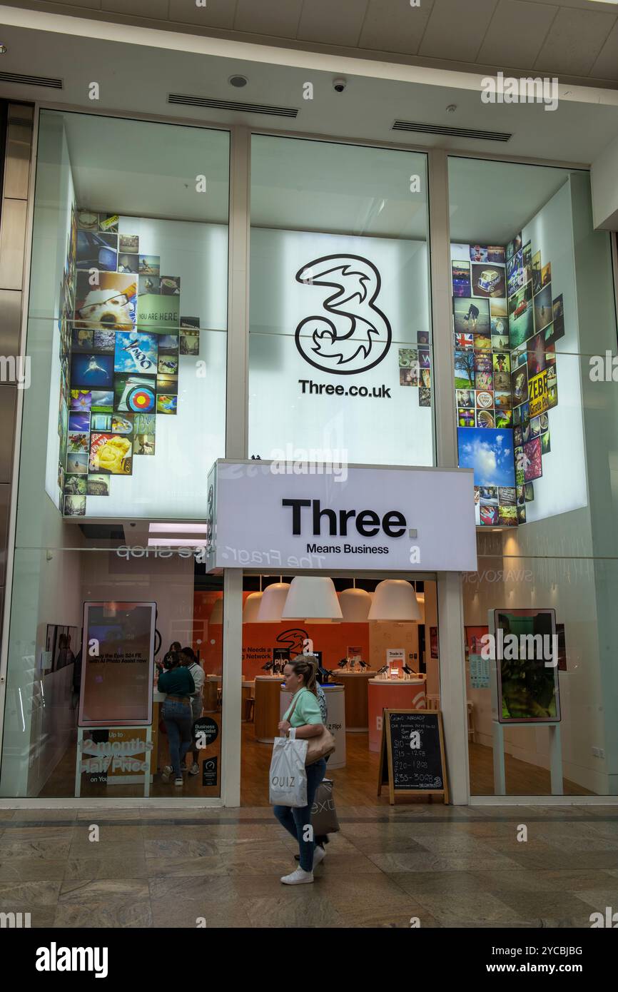 Three mobile phone network shop in the west quay shopping centre ...