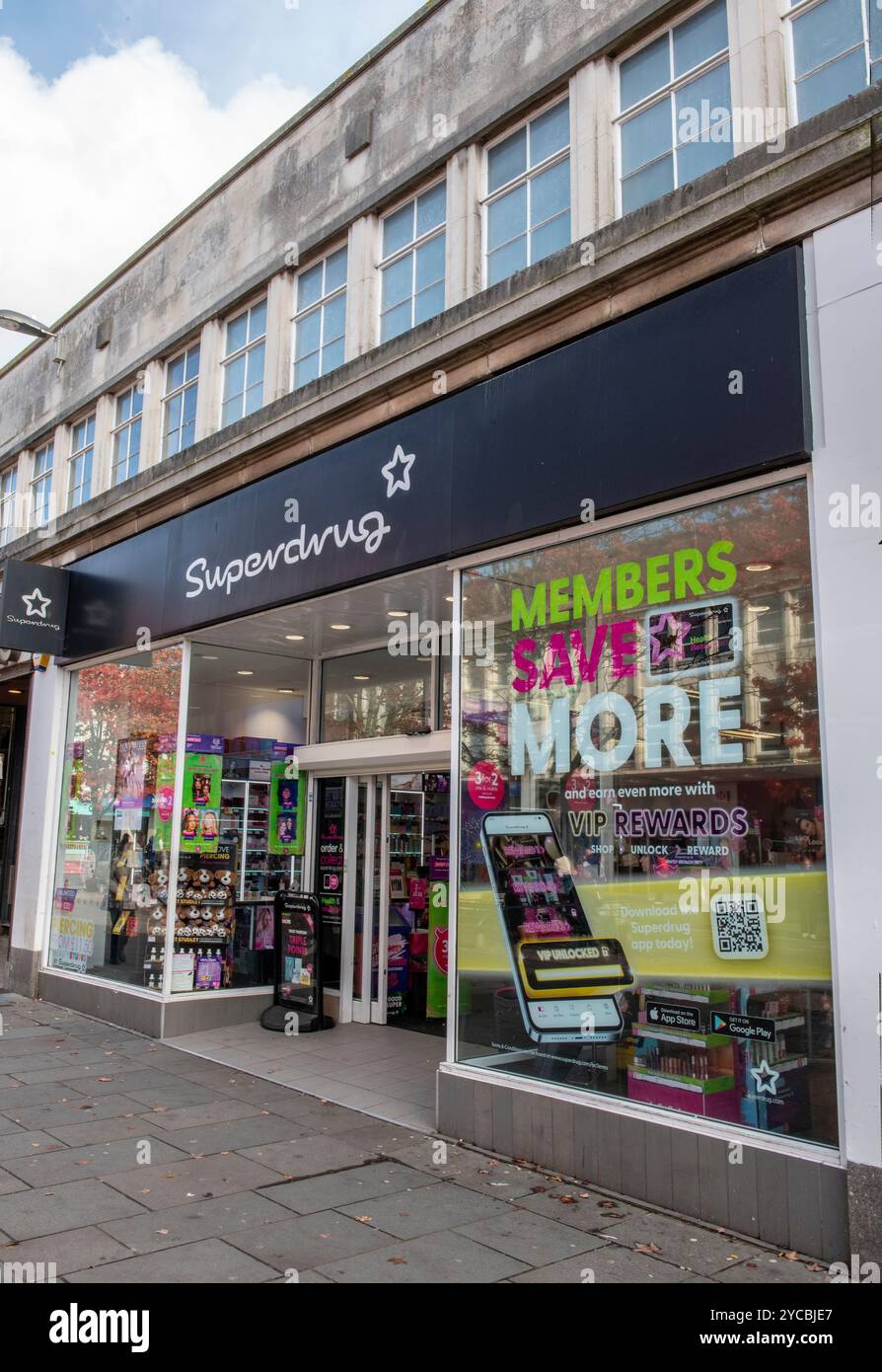 Superdrug logo hi-res stock photography and images - Alamy
