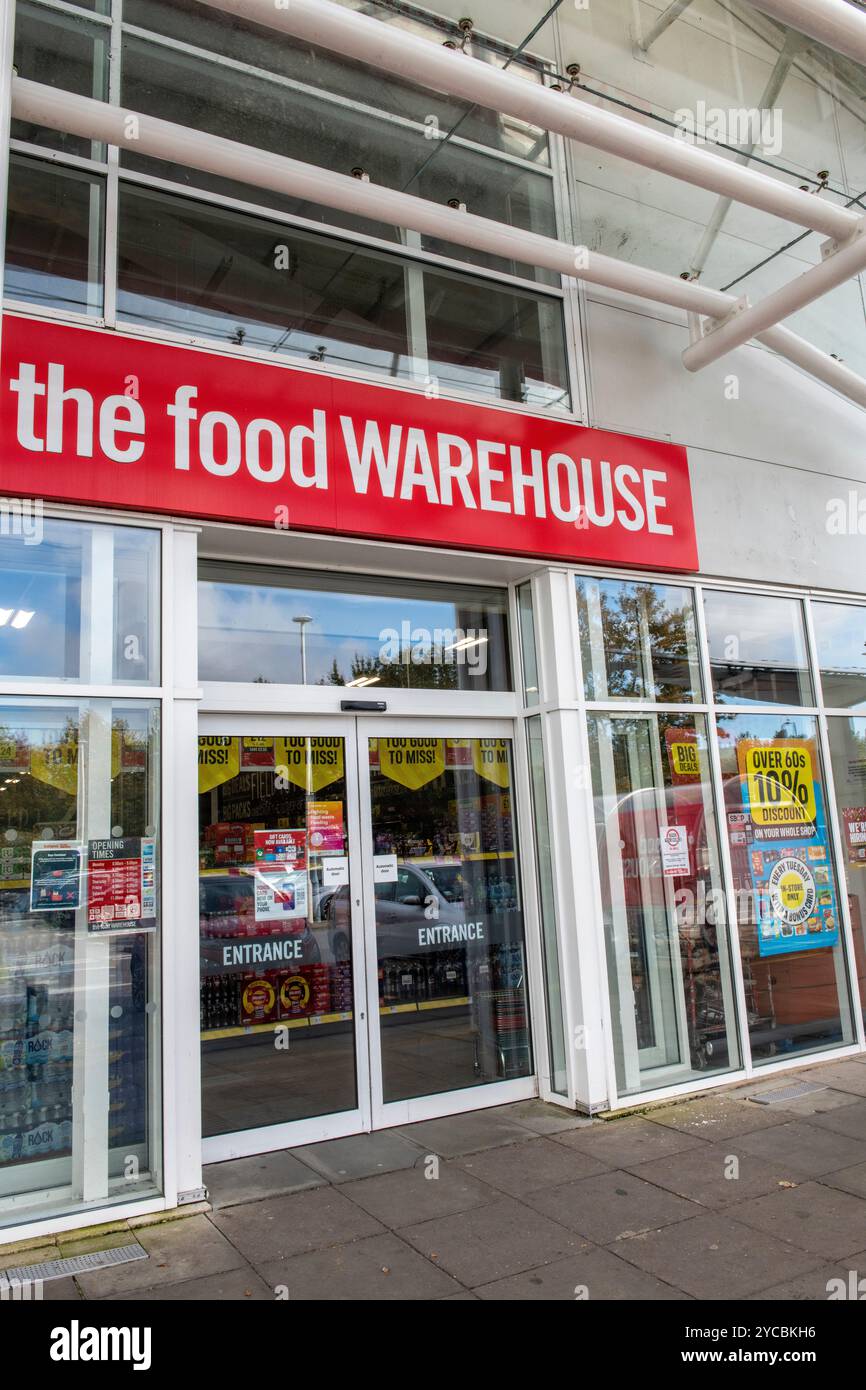 the food warehouse supermarket part of the Iceland food retail shopping ...