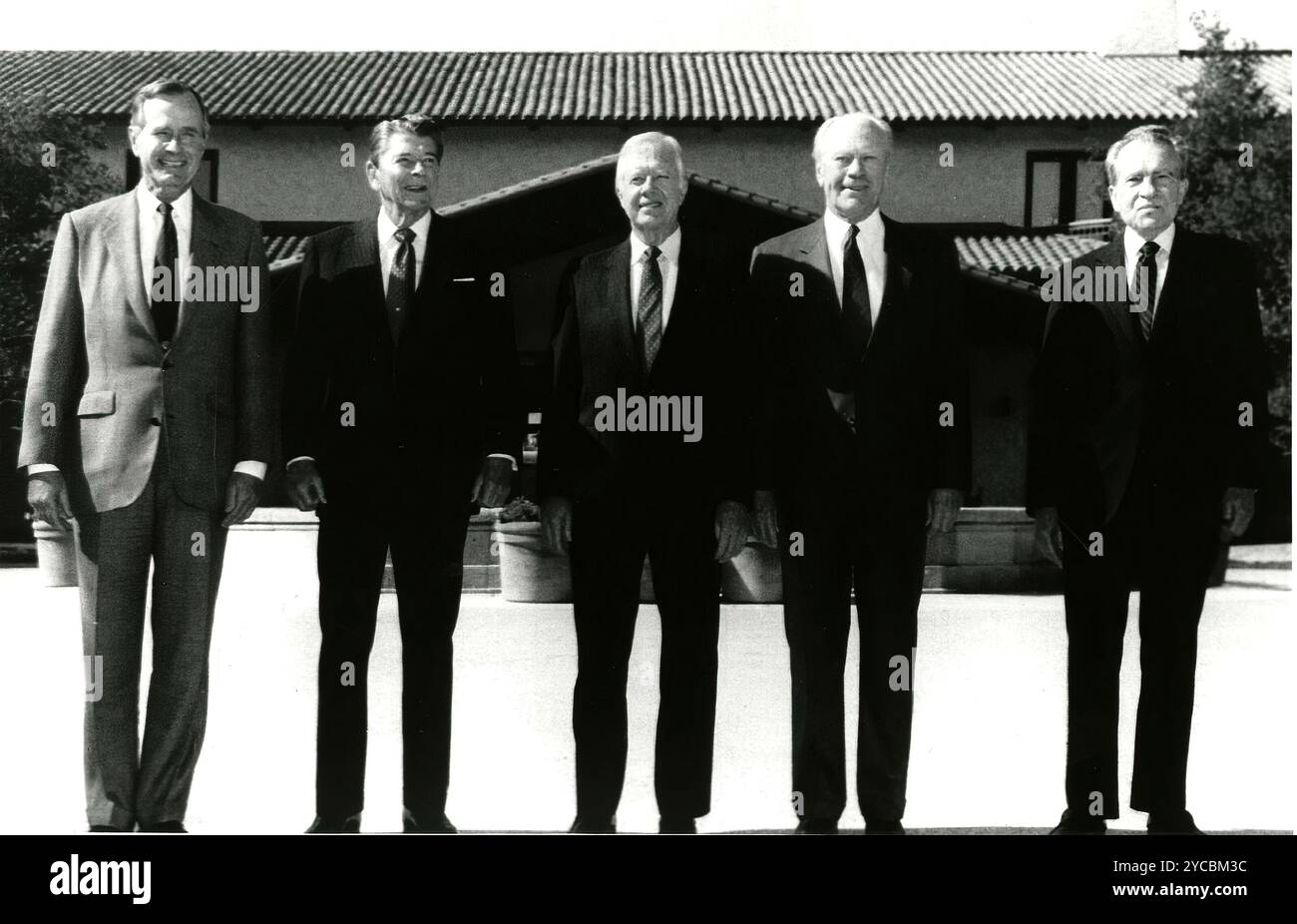 SIMI VALLEY, Calif. (Nov. 04, 1991) Former Presidents George H.W. Bush ...