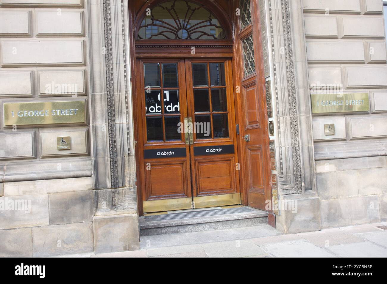 Abrdn head office hi-res stock photography and images - Alamy