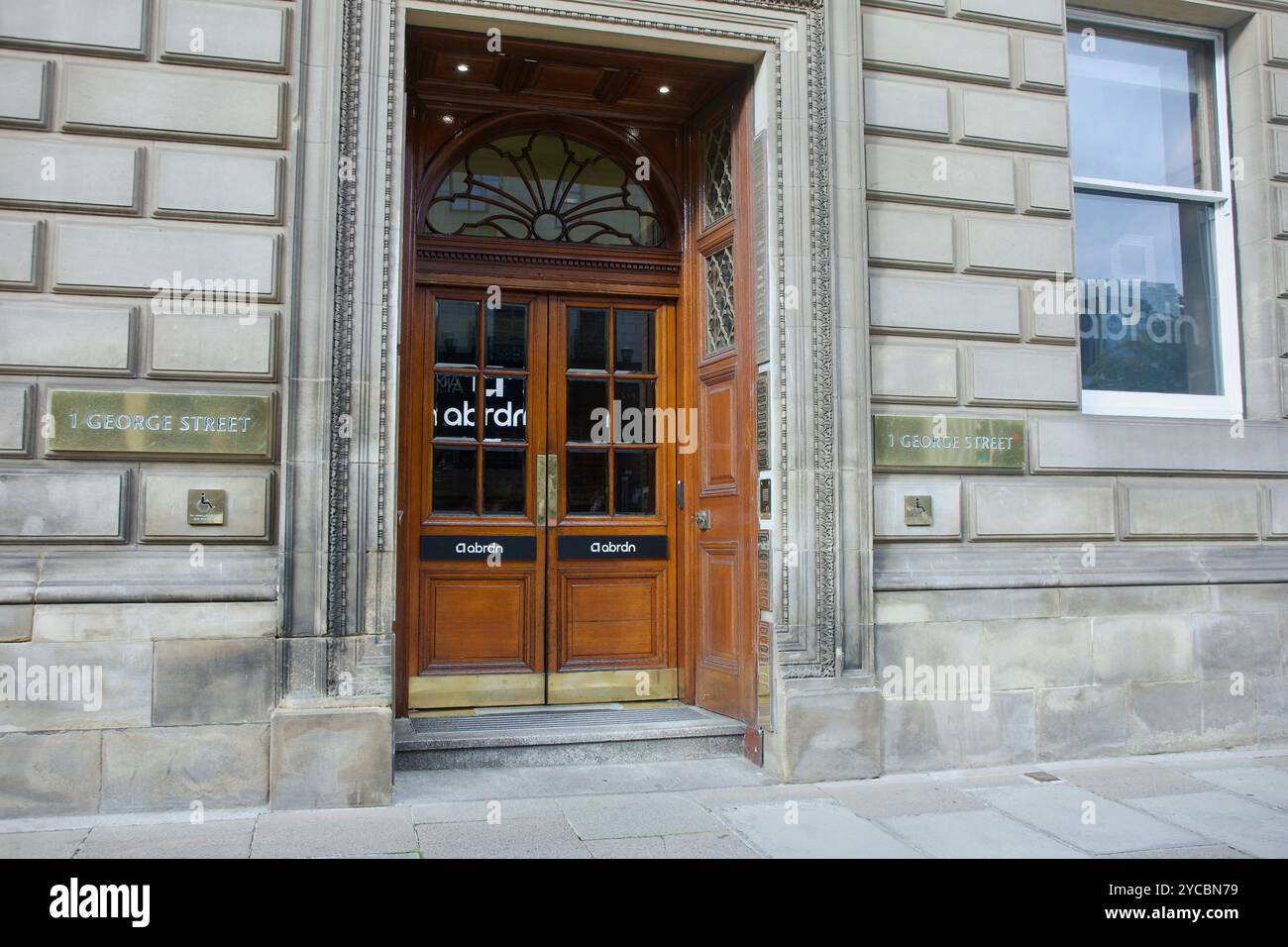 Edinburgh asset manager hi-res stock photography and images - Alamy