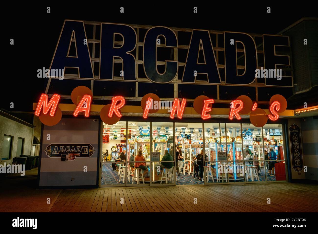 Mariners arcade hi-res stock photography and images - Alamy