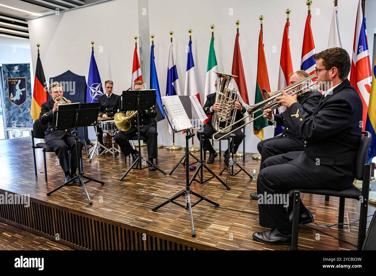 Einweihung des maritimen tacktischen Hauptquartiers für die NATO in ...