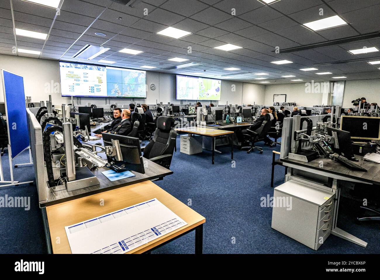 Einweihung des maritimen tacktischen Hauptquartiers für die NATO in ...