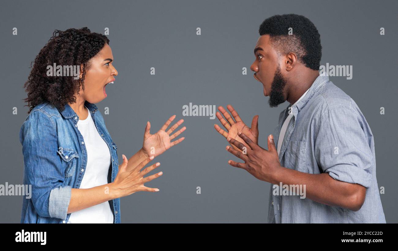 Side profile angry woman hi-res stock photography and images - Alamy