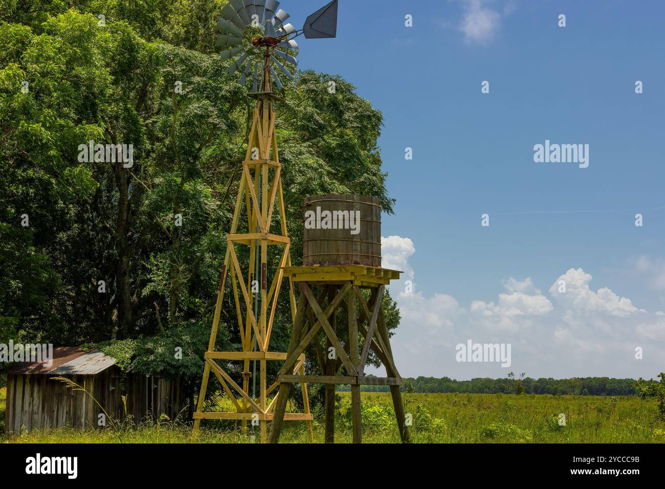 Wildlife structures hi-res stock photography and images - Alamy