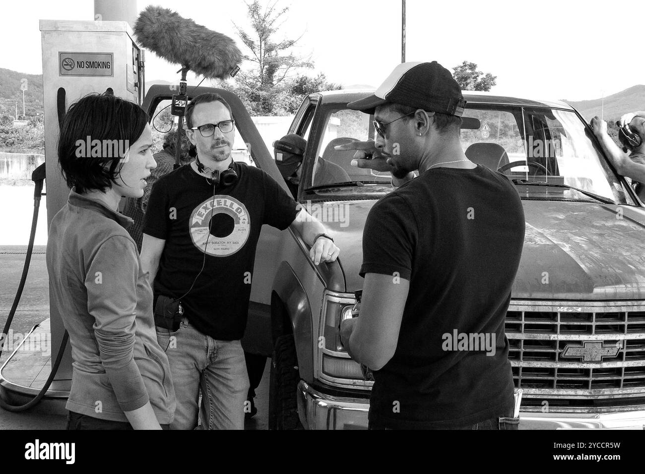 DON'T MOVE, from left: Kelsey Asbille, director Adam Schindler ...