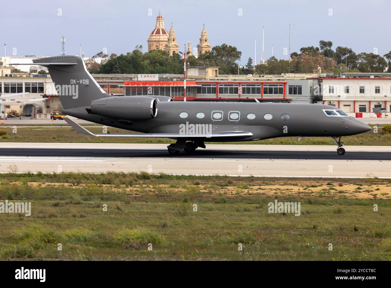Gulfstream g500 executive jet hi-res stock photography and images - Alamy