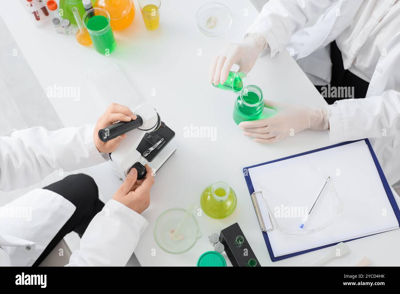 Top view laboratory assistant hi-res stock photography and images - Alamy