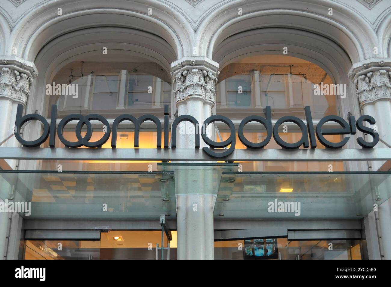 Bloomingdales department store sign hi-res stock photography and images - Alamy