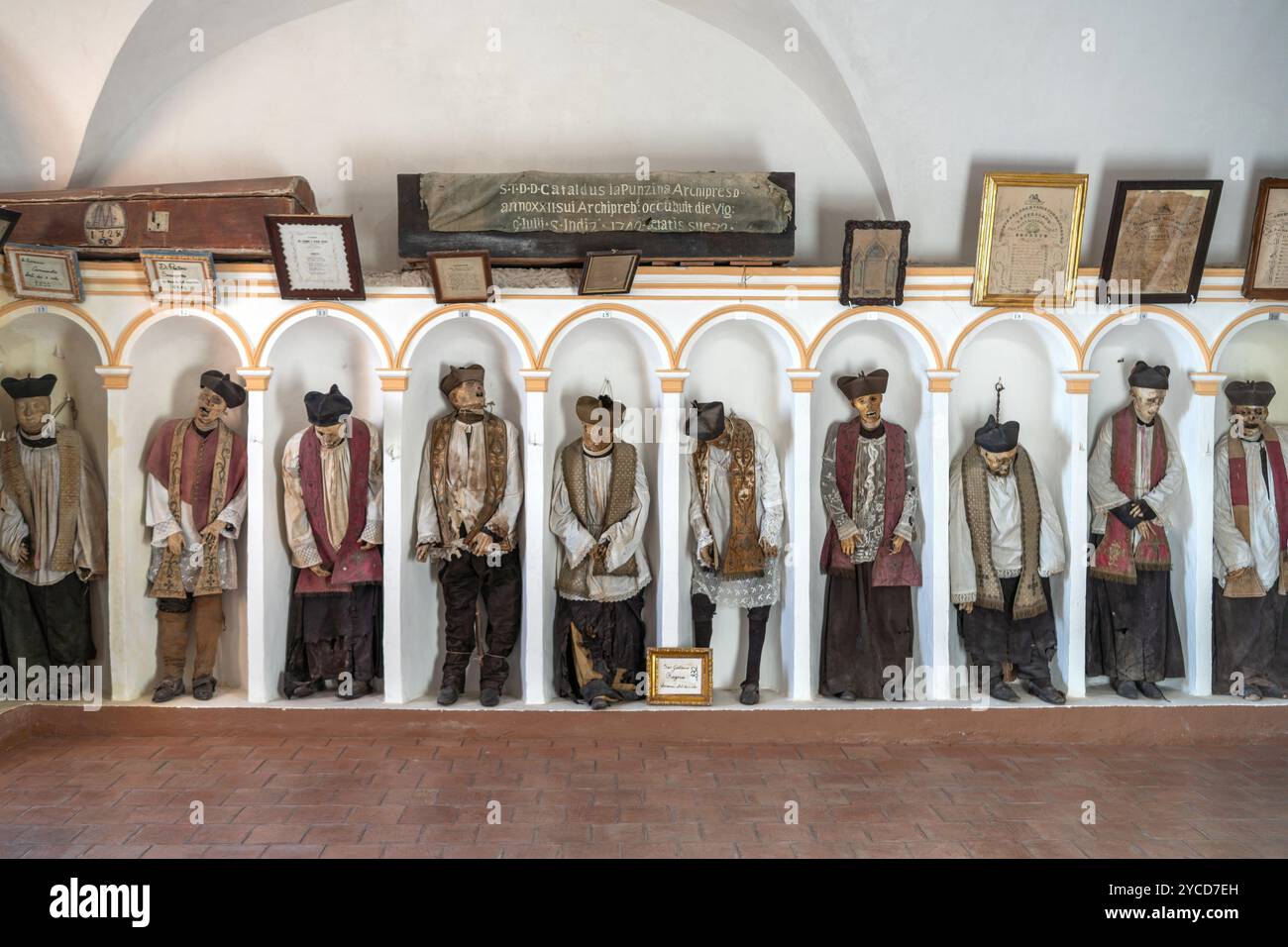 Parrinis pit hi-res stock photography and images - Alamy