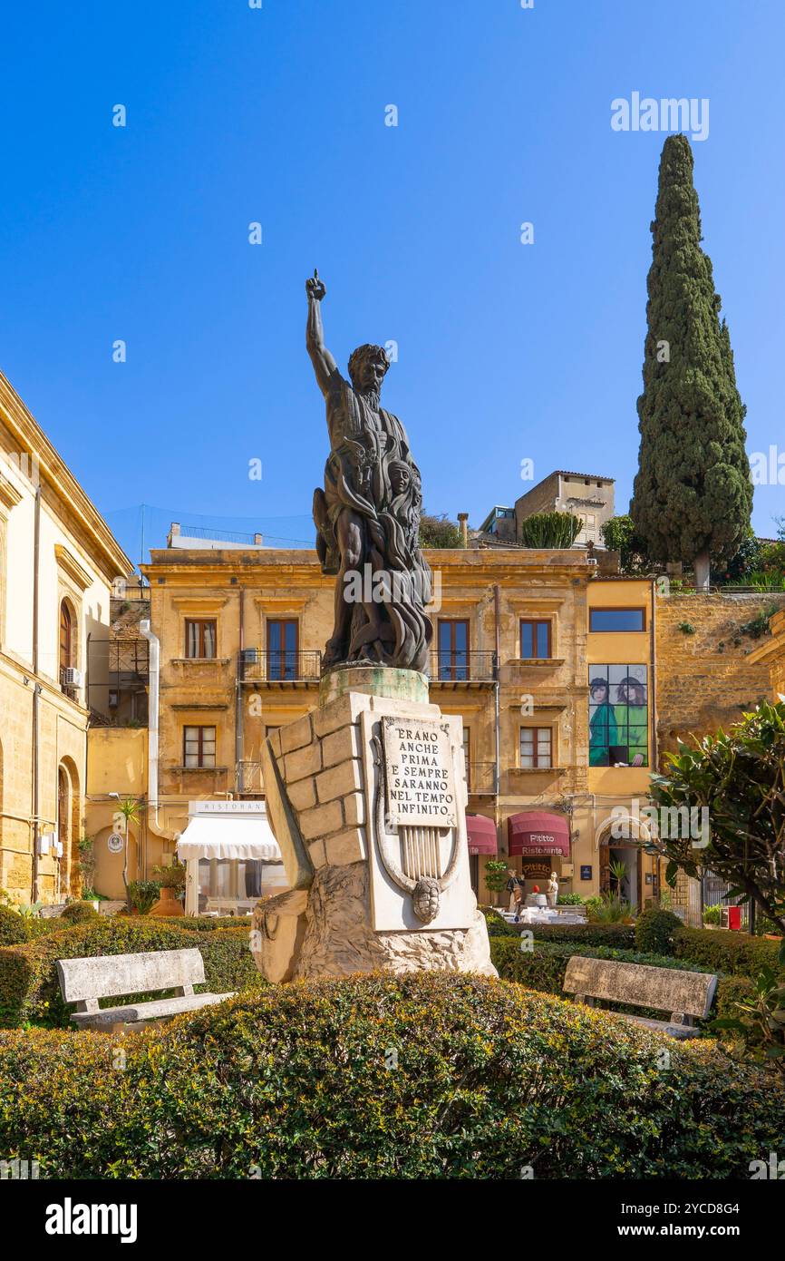Empedocles of agrigento hi-res stock photography and images - Alamy