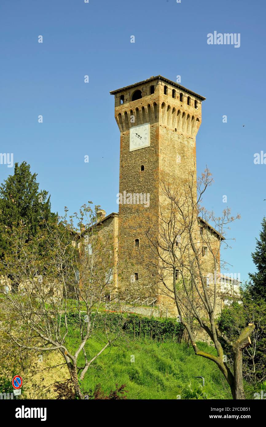 the medieval castle of Levizzano, circuit of the Emilian castles ...