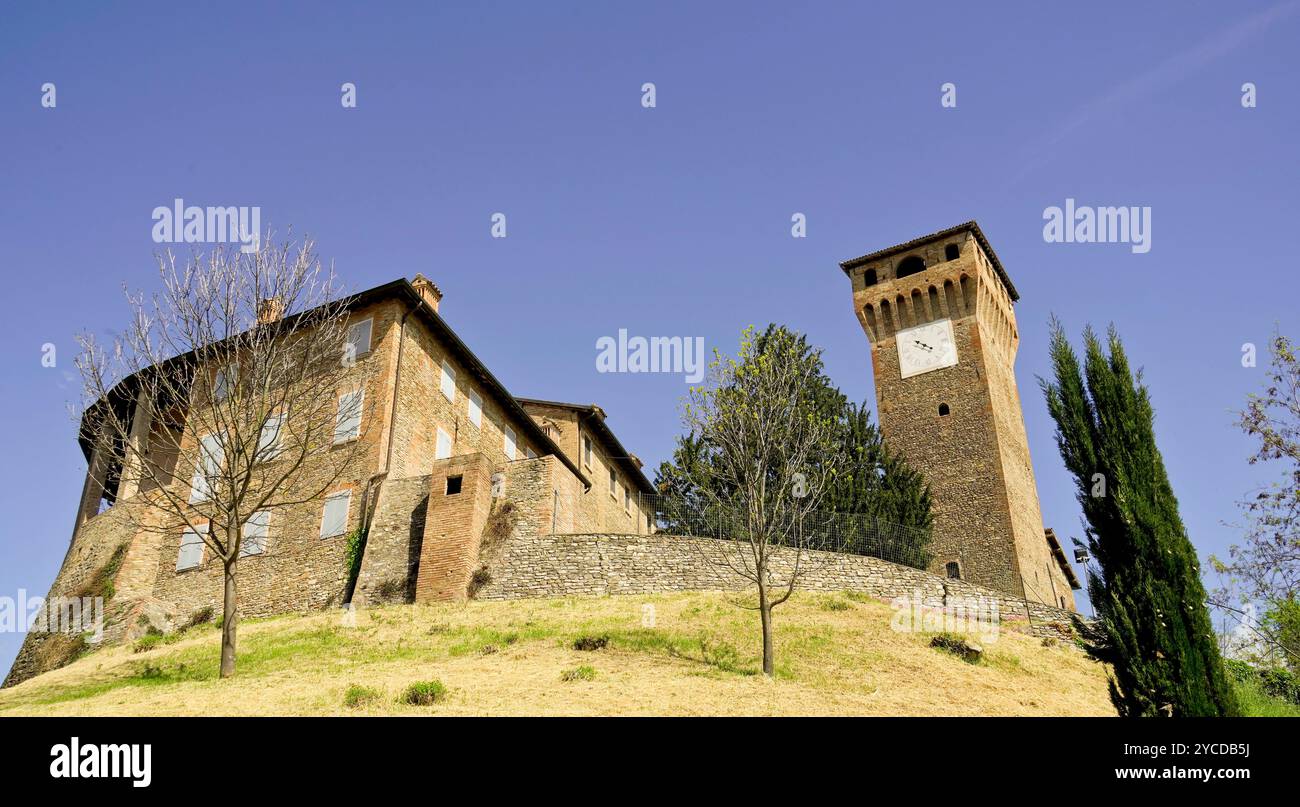 the medieval castle of Levizzano, circuit of the Emilian castles ...