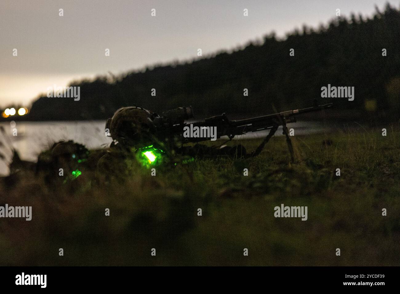 U.S. Marines with Charlie Company, 1st Reconnaissance Battalion, 1st ...