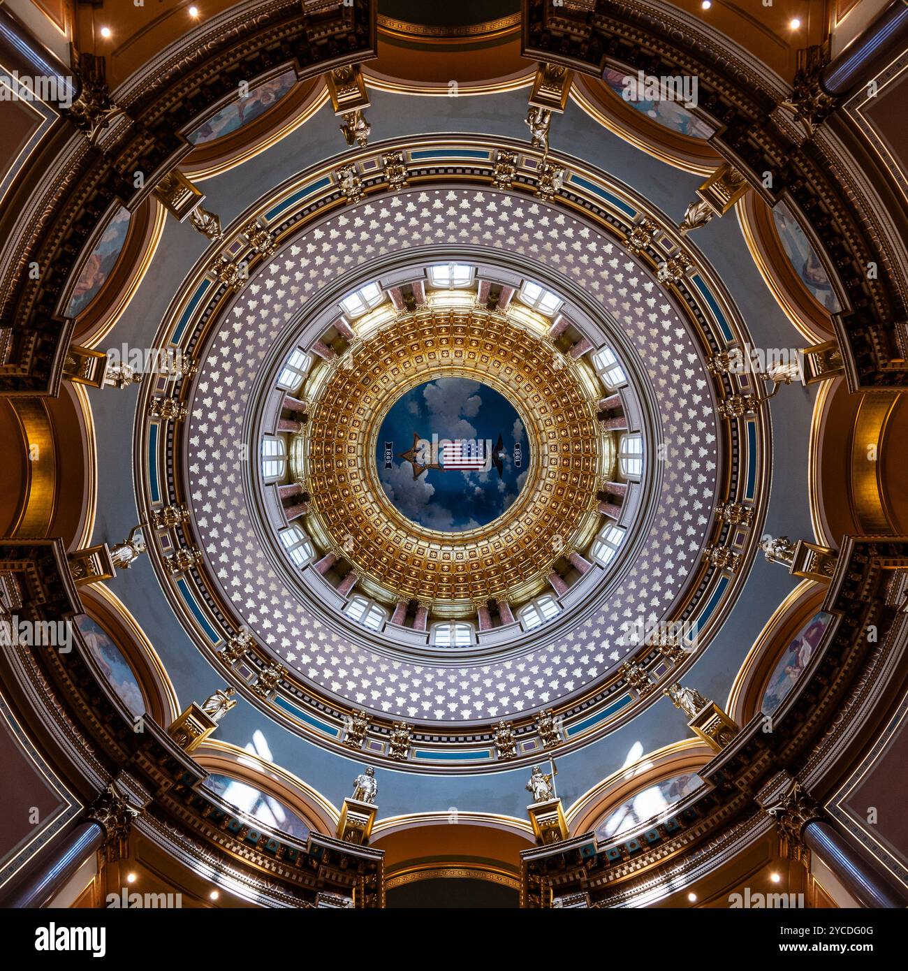 Iowa state capitol building hi-res stock photography and images - Alamy