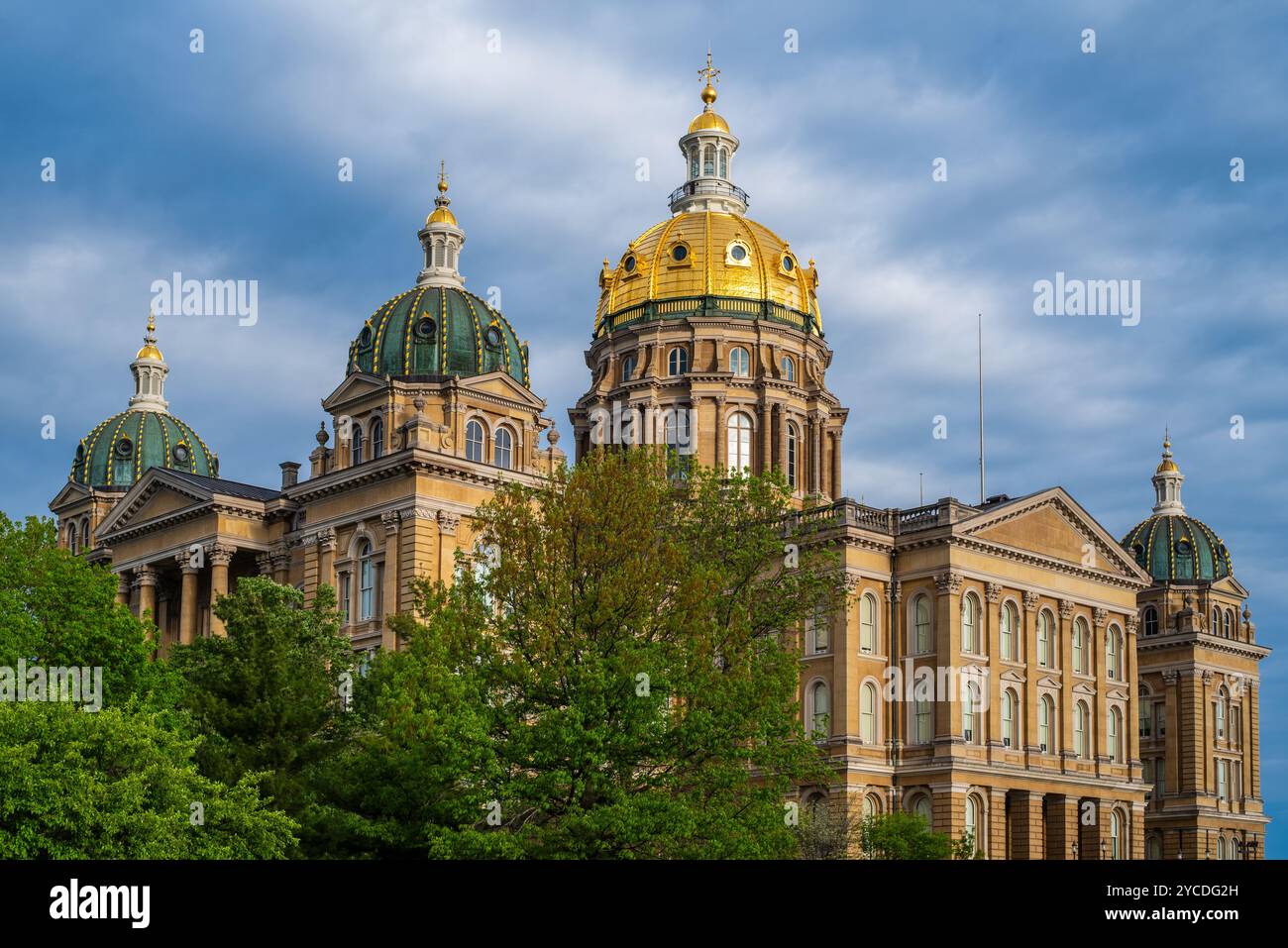 Beautiful domed state capitol hi-res stock photography and images - Alamy