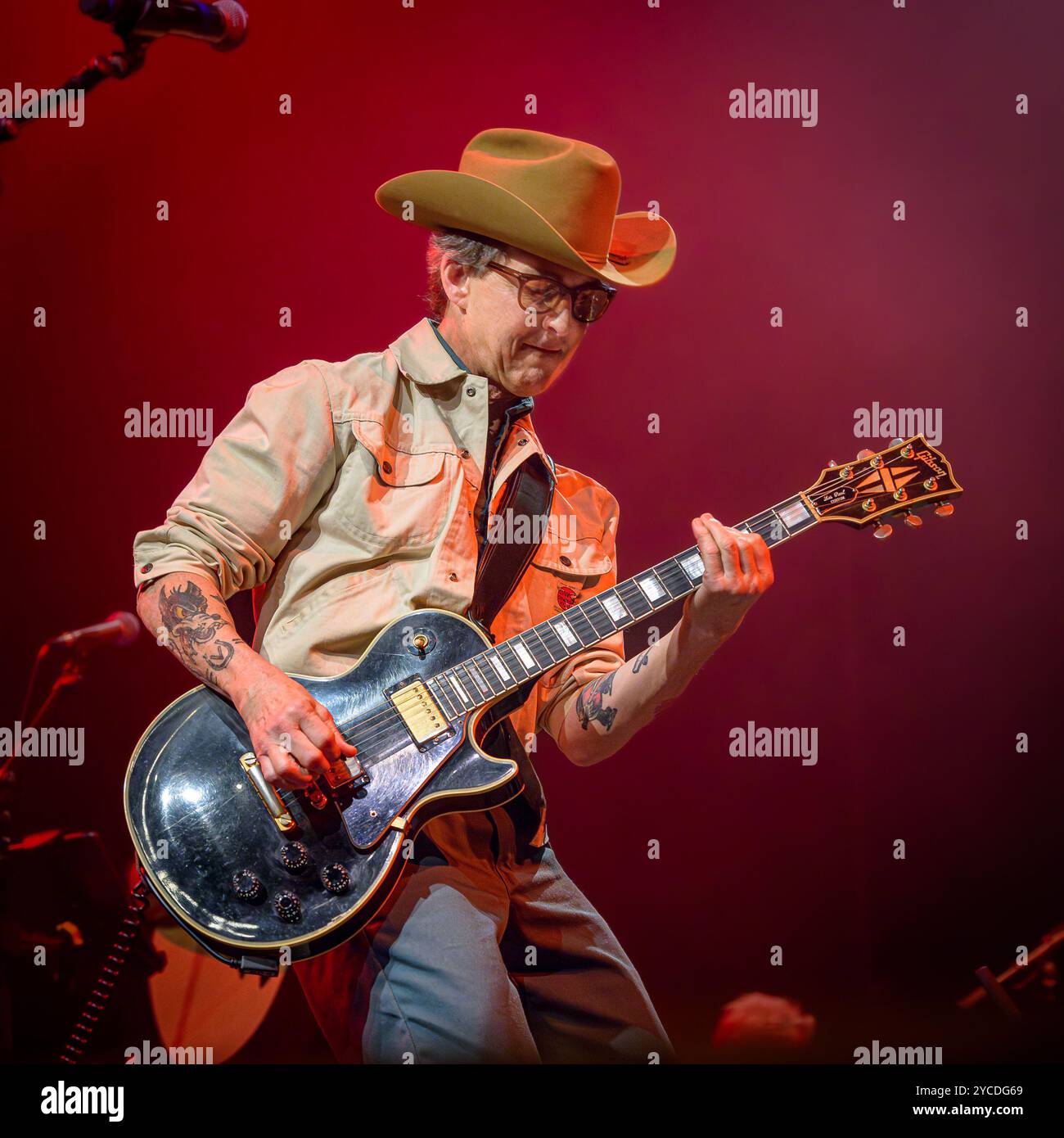 Vancouver Rocker, musician, guitarist, barber, Rich Hope Stock Photo ...