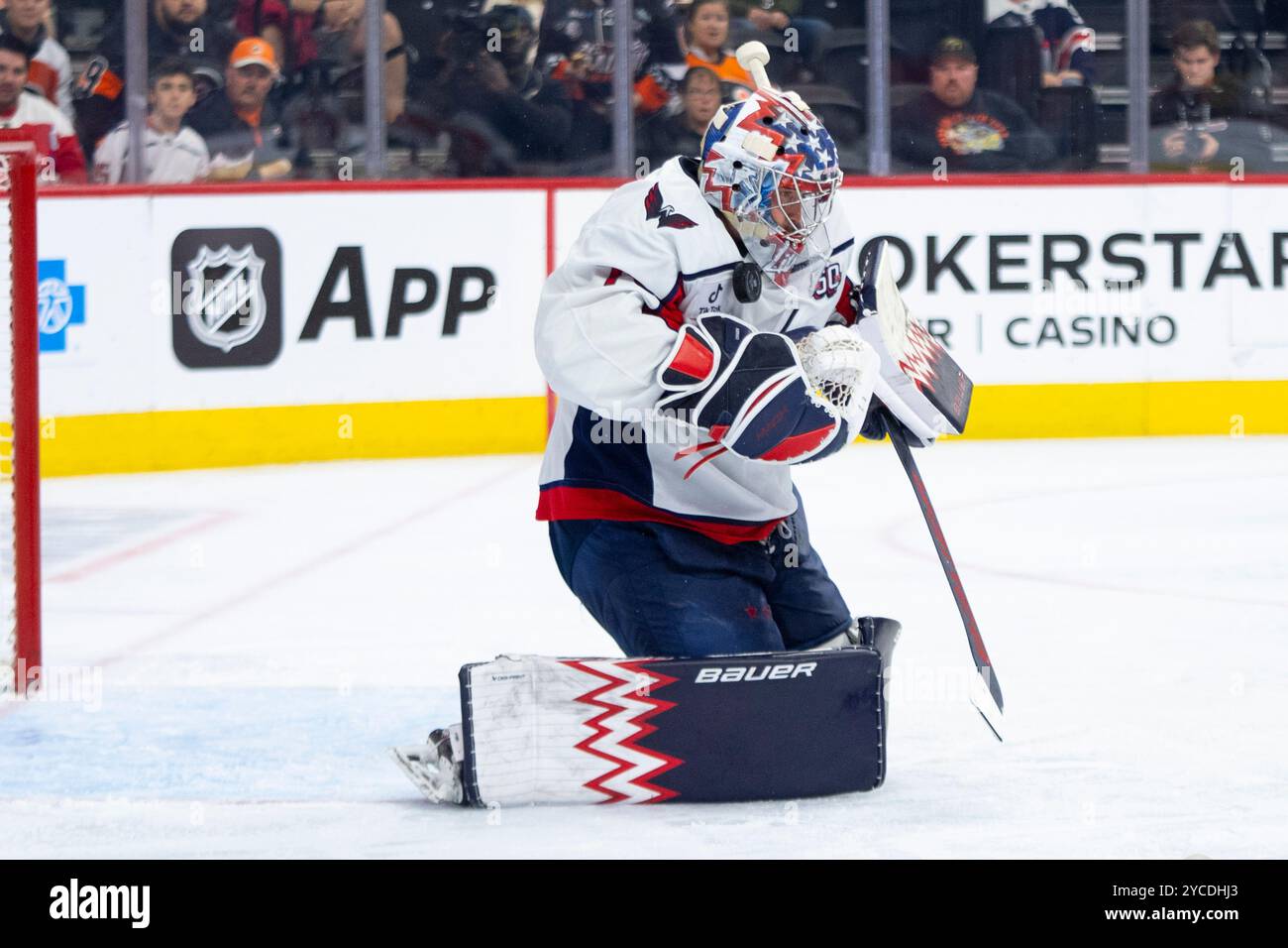 Washington Capitals' Charlie Lindgren with the save during the second ...