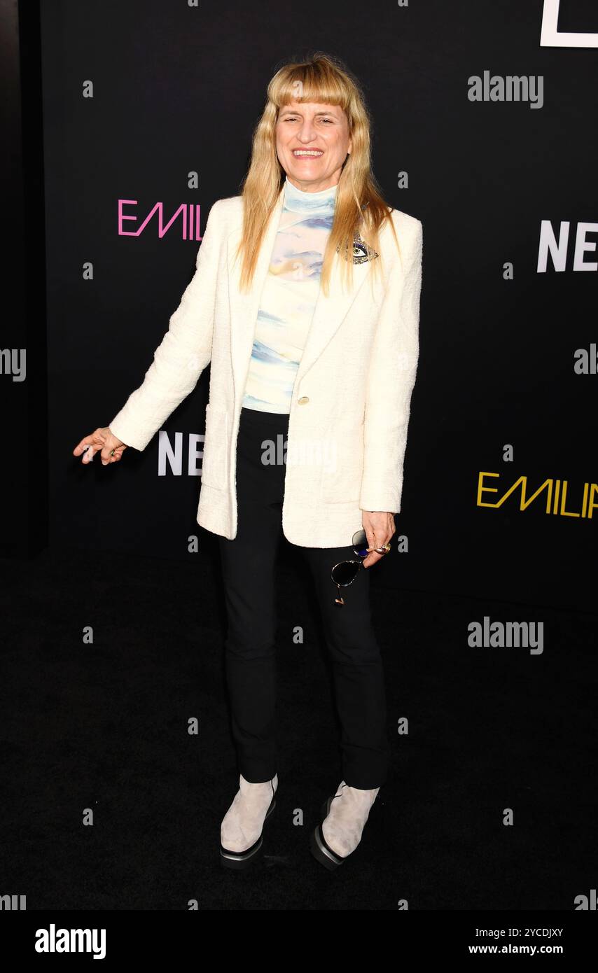 LOS ANGELES, CALIFORNIA - OCTOBER 21: Catherine Hardwicke attends the ...
