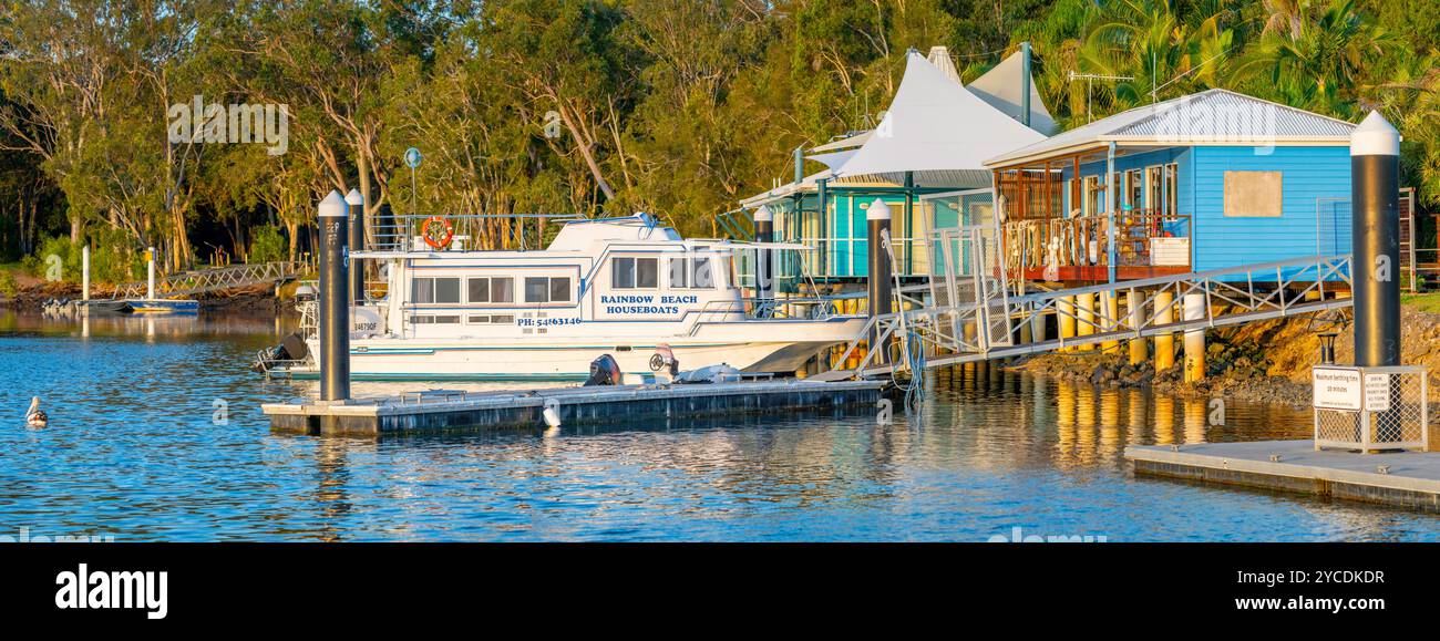 Village of commercial point hi-res stock photography and images - Alamy