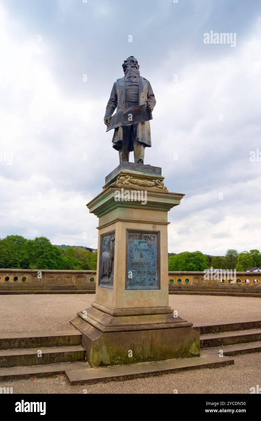 A statue of Sir Titus Salt (1803-1876) in Roberts Park, Saltaire, West ...