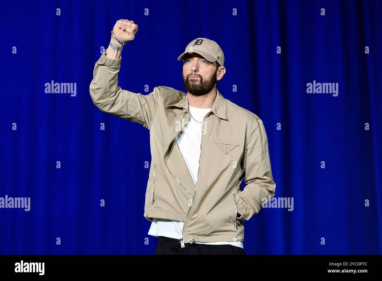 Rapper Eminem arrives to speak before former President Barack Obama at ...
