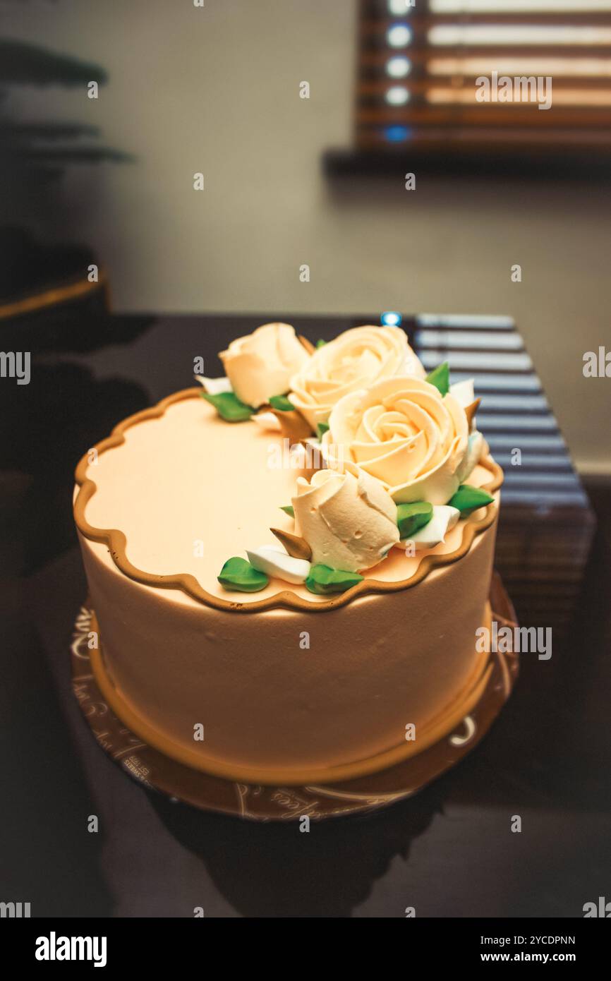 Goldenhourbaking hi-res stock photography and images - Alamy