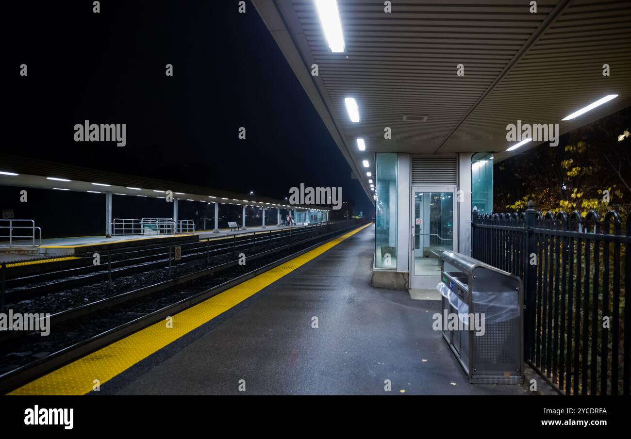 Empty railroad station night architecture hi-res stock photography and ...
