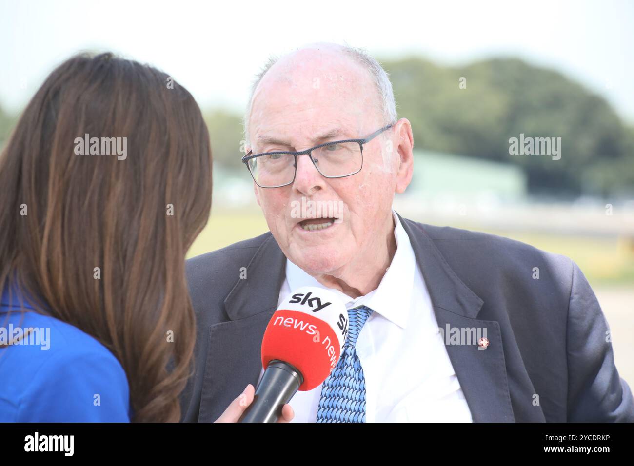 Arthur edwards queen hi-res stock photography and images - Alamy