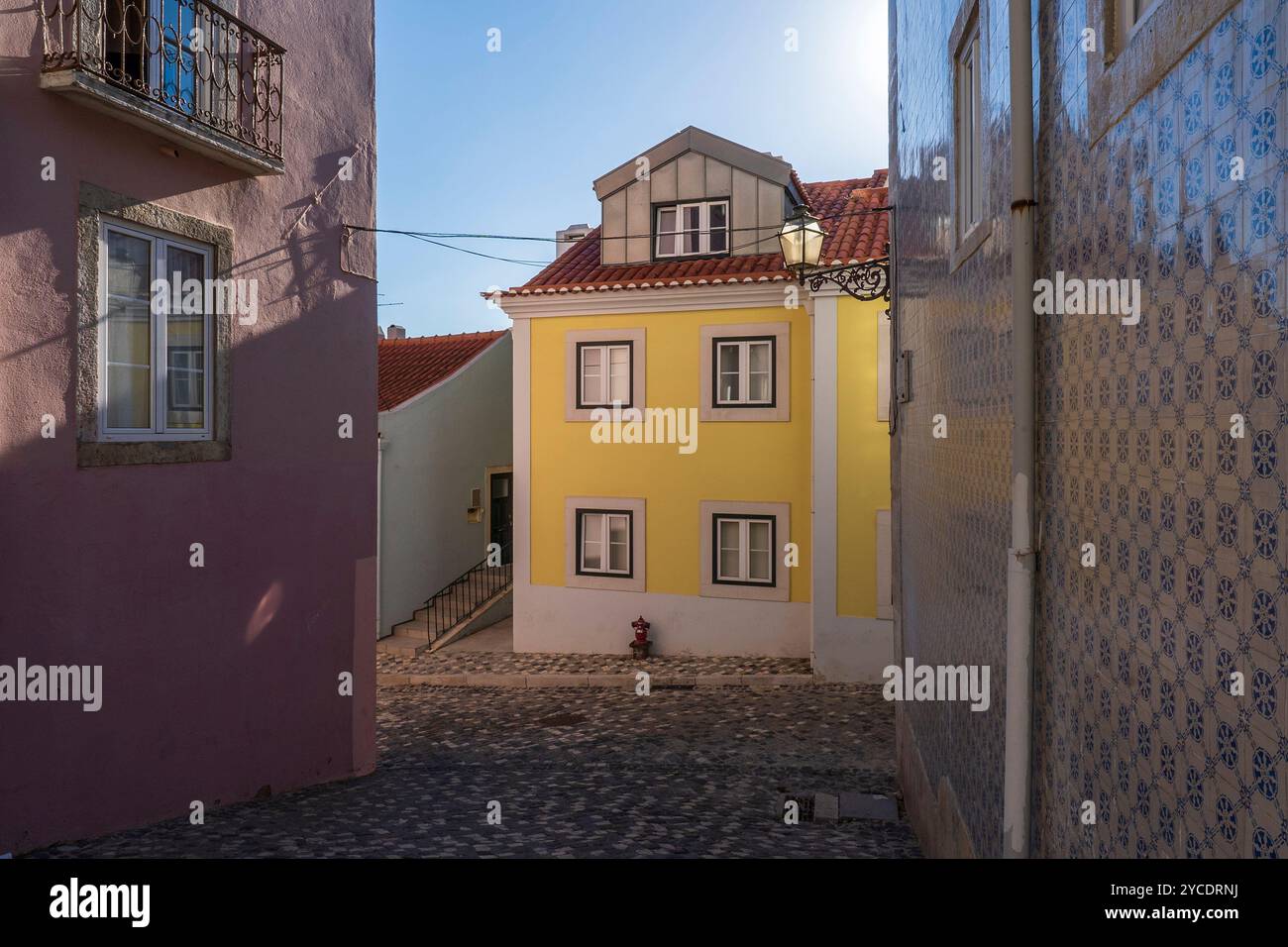 Residential homes in the Alfama neighborhood of Lisbon, Portugal Stock ...