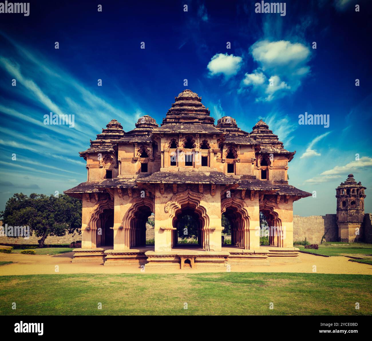 Lotus palace in hampi hi-res stock photography and images - Alamy