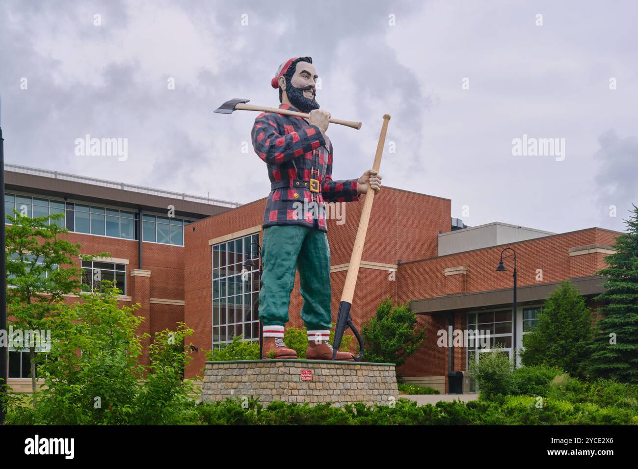 Huge, large, tall Paul Bunyan statue in moody, cloudy, scary, grey ...